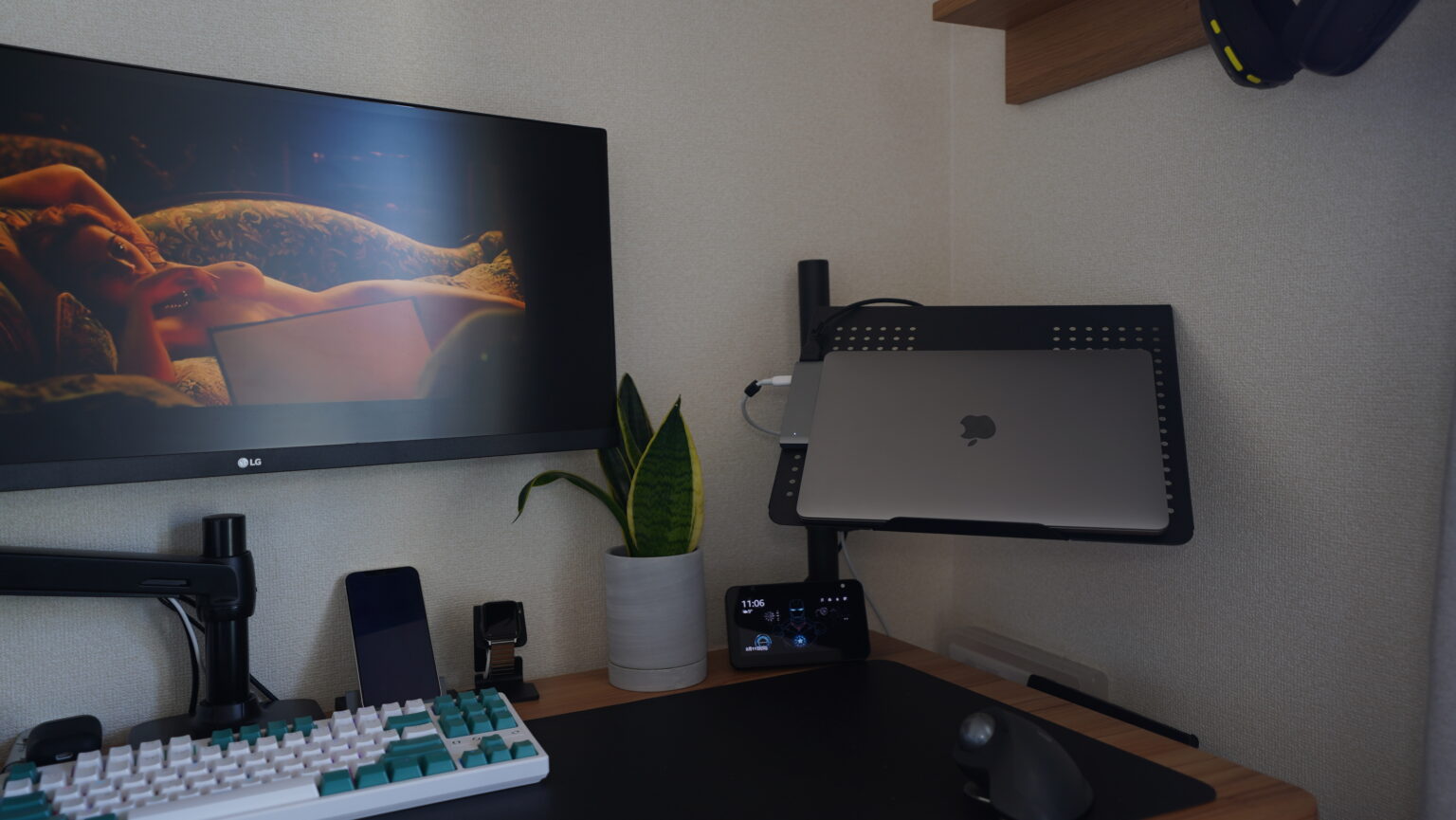 【作業スペース大幅拡大】ノートPC用アームスタンドで快適作業ライフ | youlog